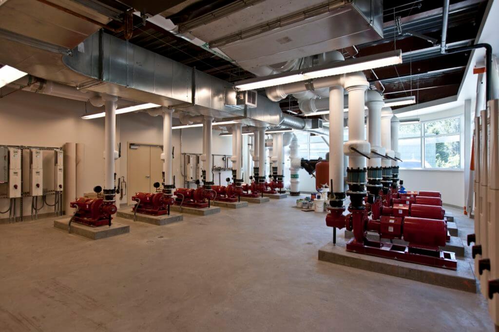 COM 3 Central Plant Pump Room IMG_0293b (1600x1067) - Dowdle & Sons ...